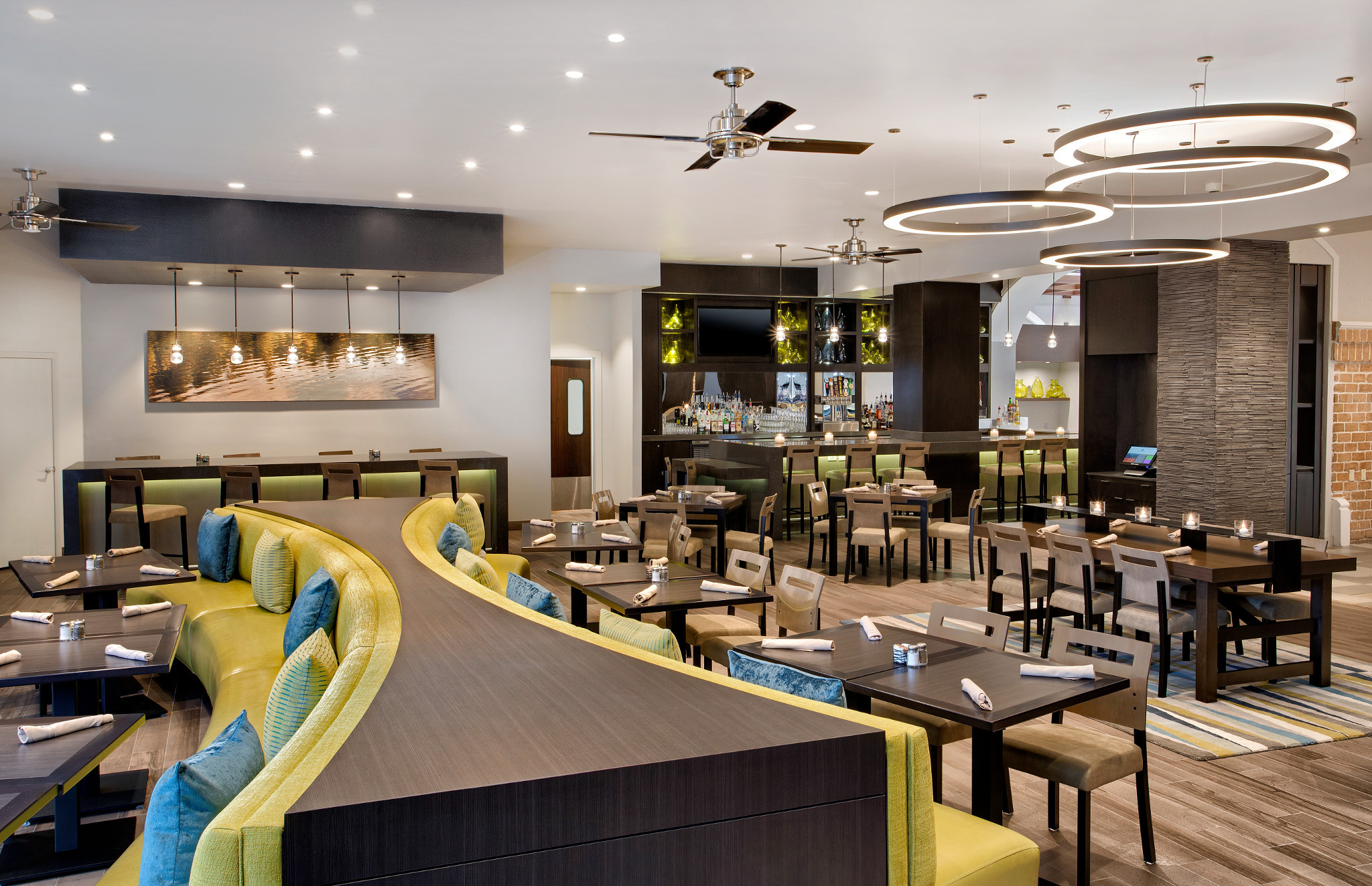 Bar Meets Grill | Orlando, FL | 35636